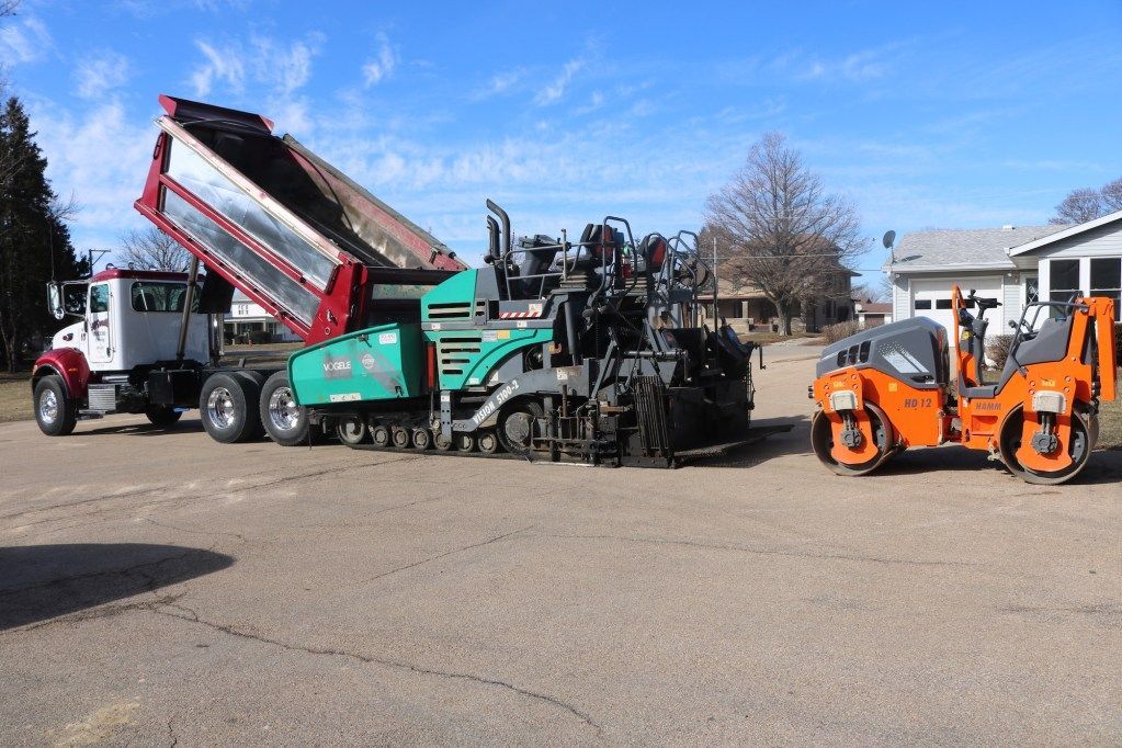 Equipment Gallery | McDonald Trucking & Paving Inc