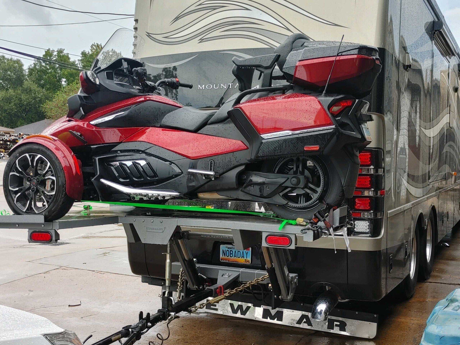 RV Motorcycle Lifts & Hitches | Motorcycle Lift Experts Houston