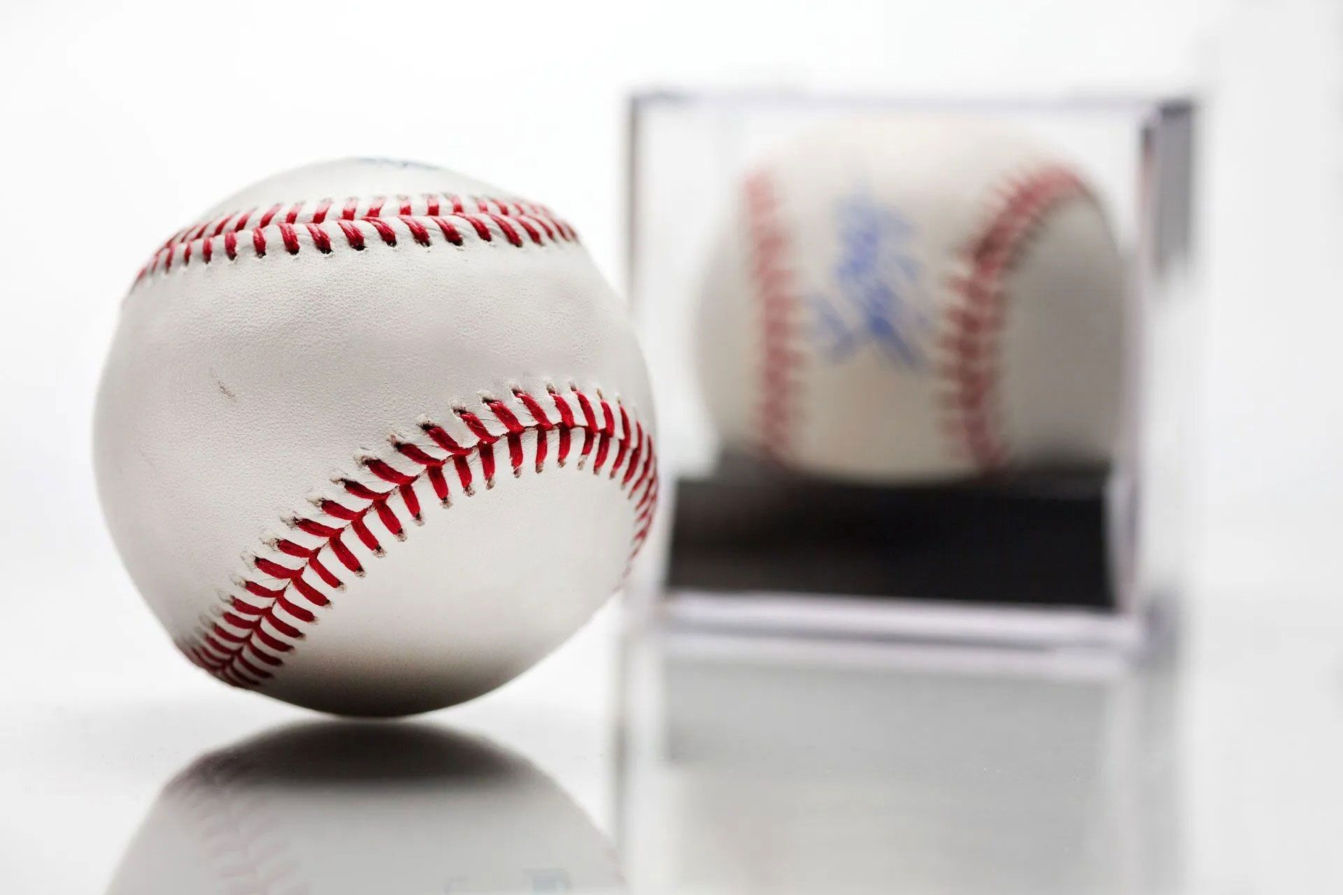 Gallery | CLE Sports Cards & Collectibles