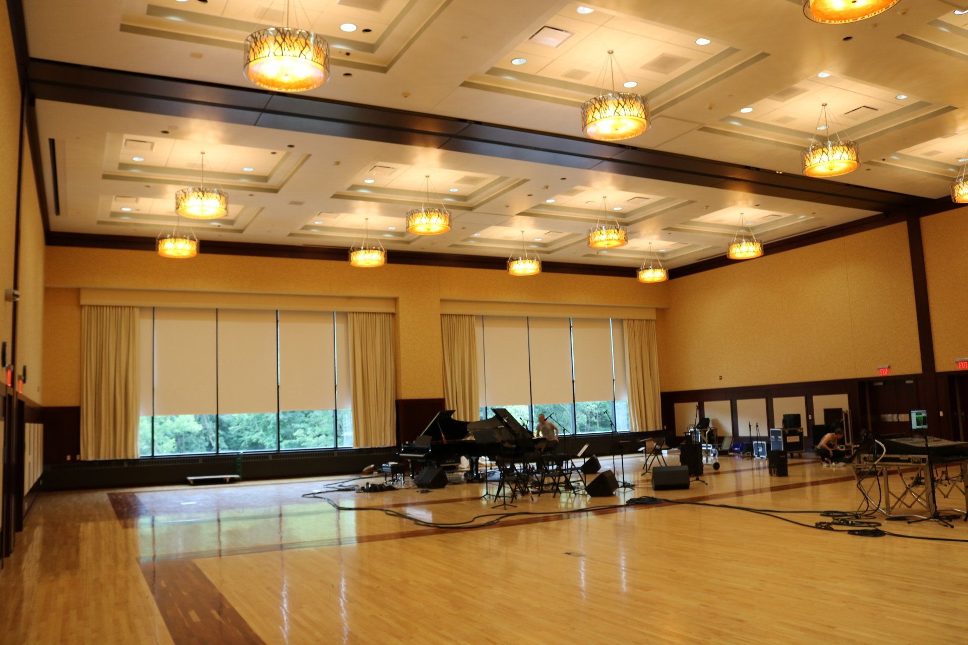 JWC Building Specialties Inc Folding Panels and Glass Walls Projects ...