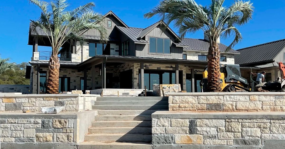 Crane Service | Florence, TX | Mills Services