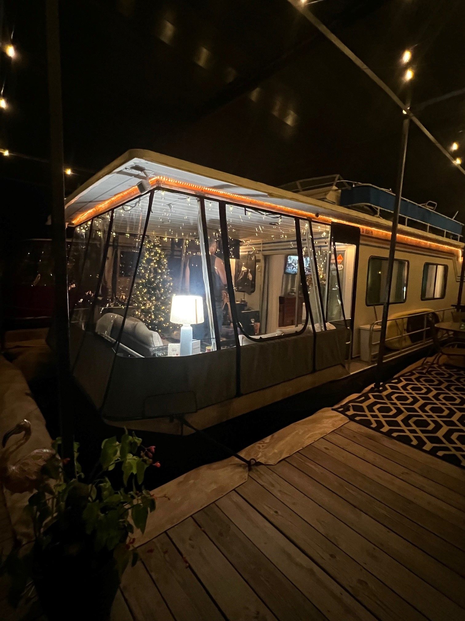 Houseboat Enclosures Buford, GA | Lakeside Marine Canvas