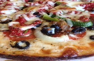 Roscoe's Pizza | Pizza Restaurant | Cedar Rapids, IA