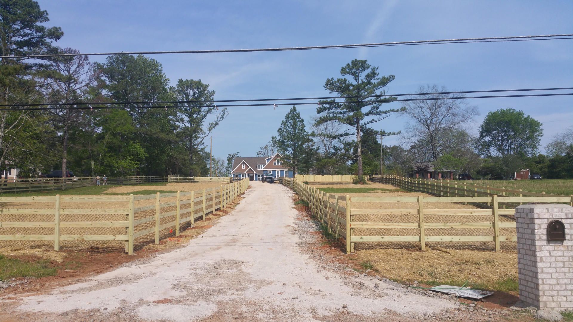 Wood Fences Hoover AL | Fence Installation Shelby County & Alabaster AL