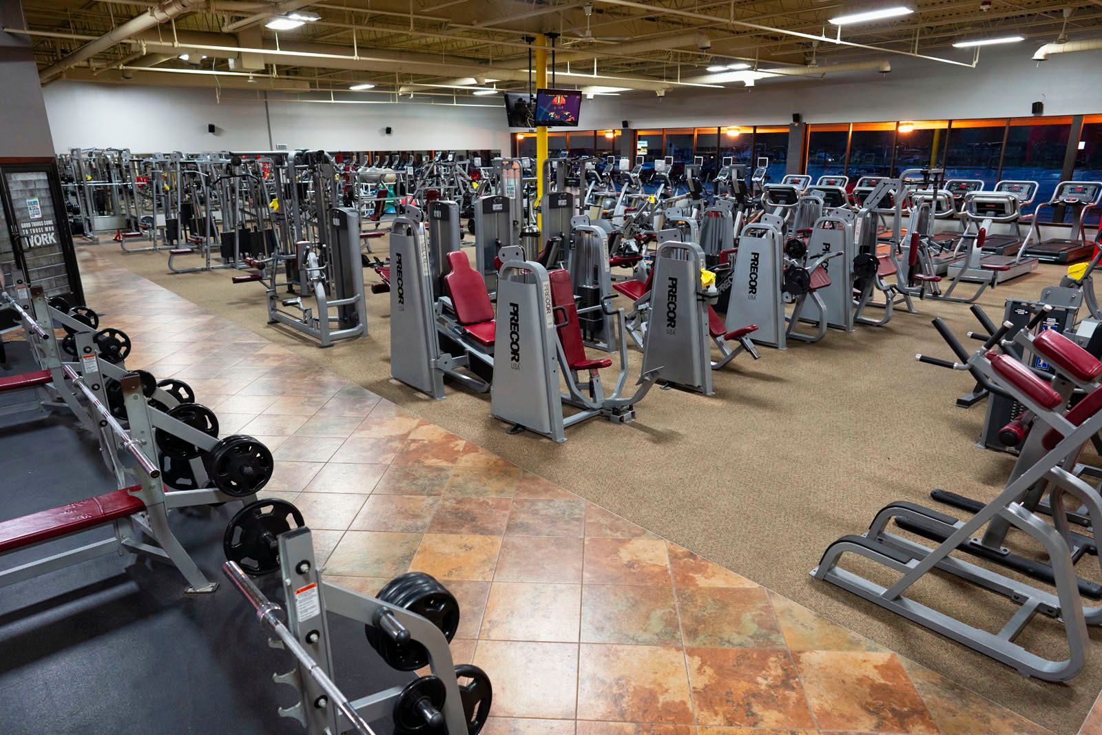 Champion Health Club | Fitness Gym | Chesterfield, MI