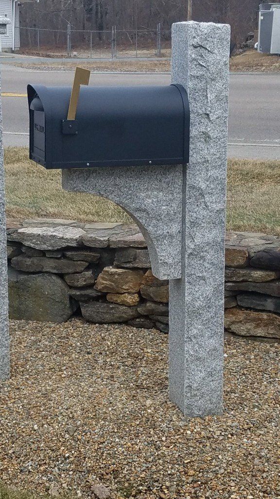 MAILBOX / LANTERN