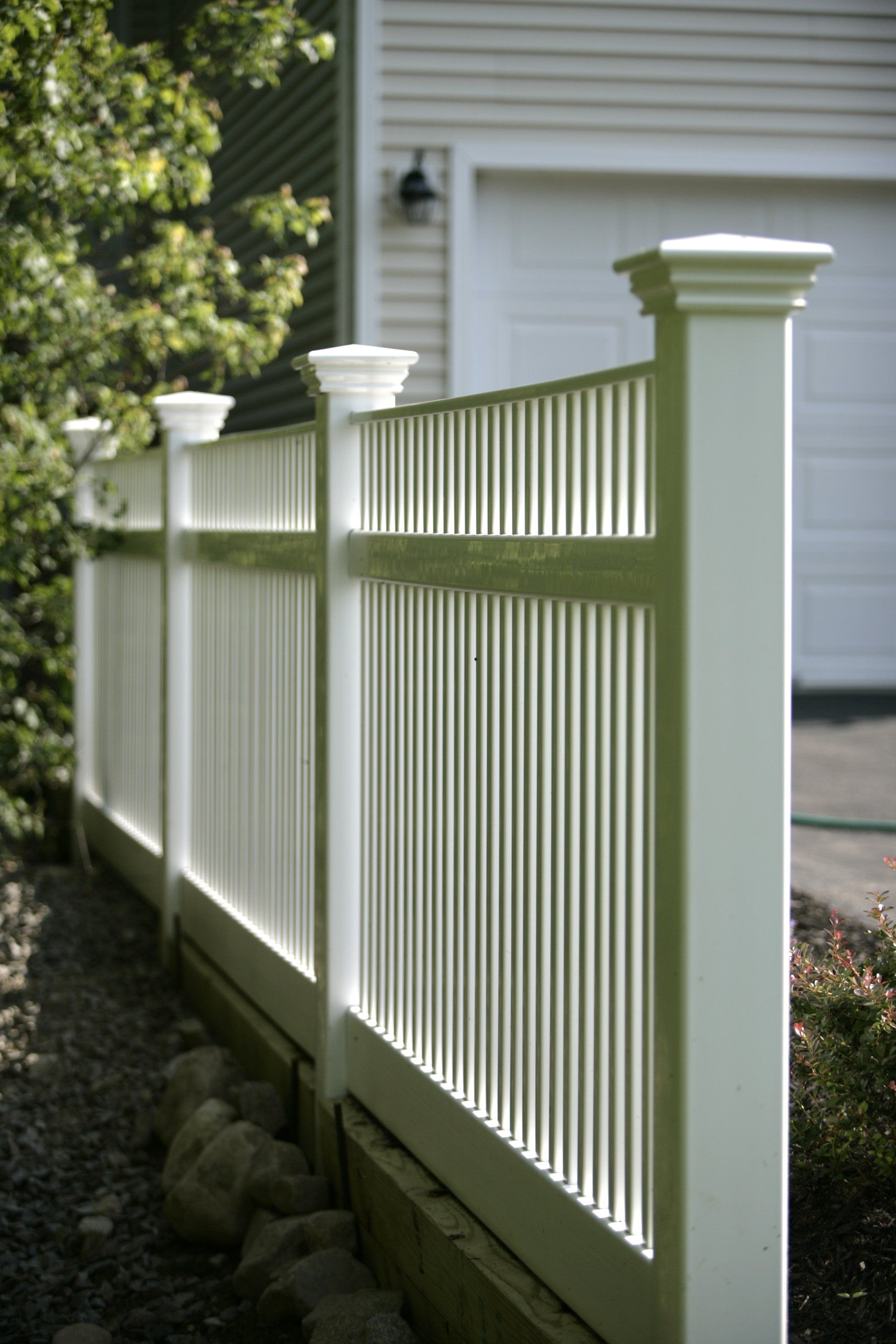 Armstrong Fence Vinyl Fence Photo Gallery | Pembroke, MA