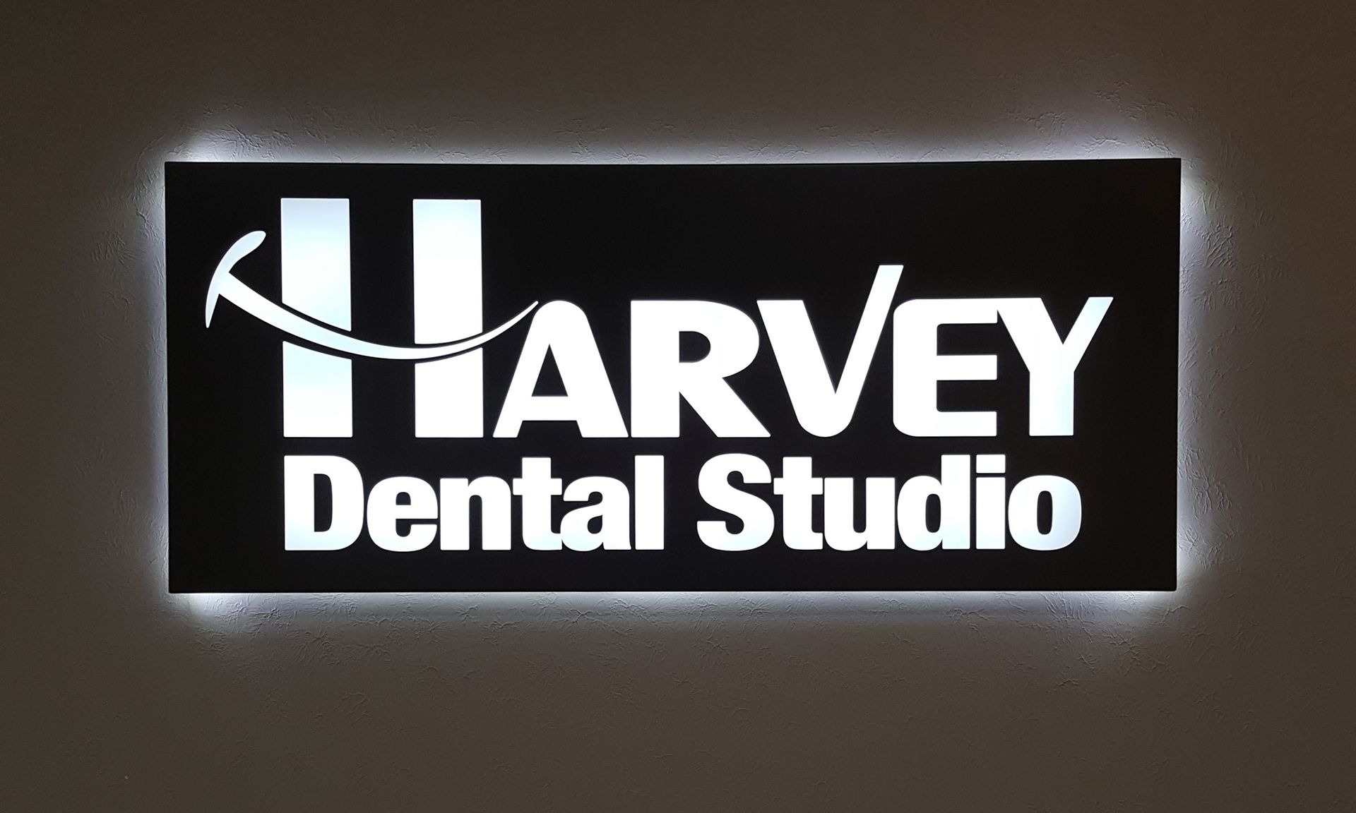 Lighted and Pole Signs | Beckley, WV