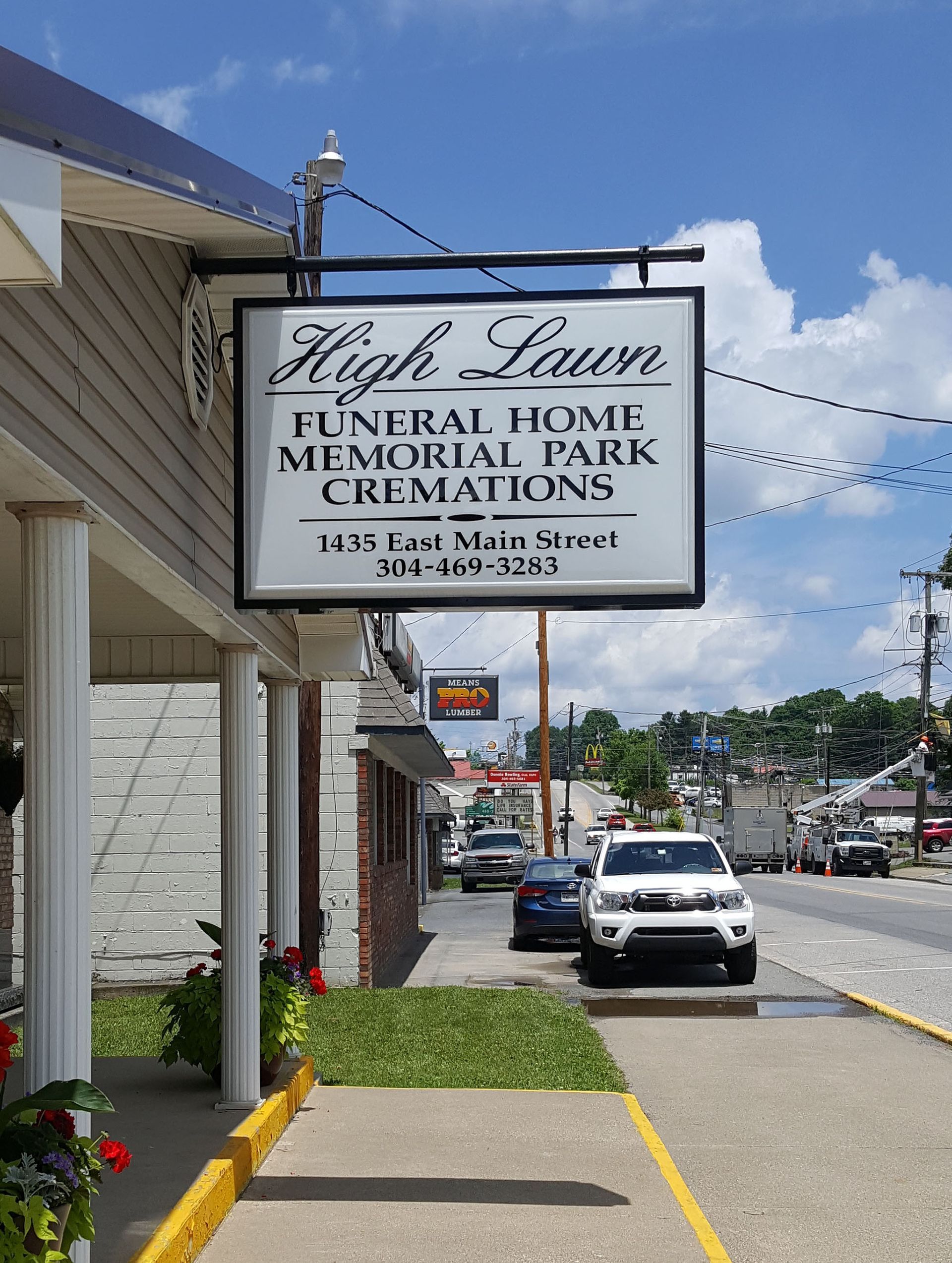 Lighted and Pole Signs | Beckley, WV