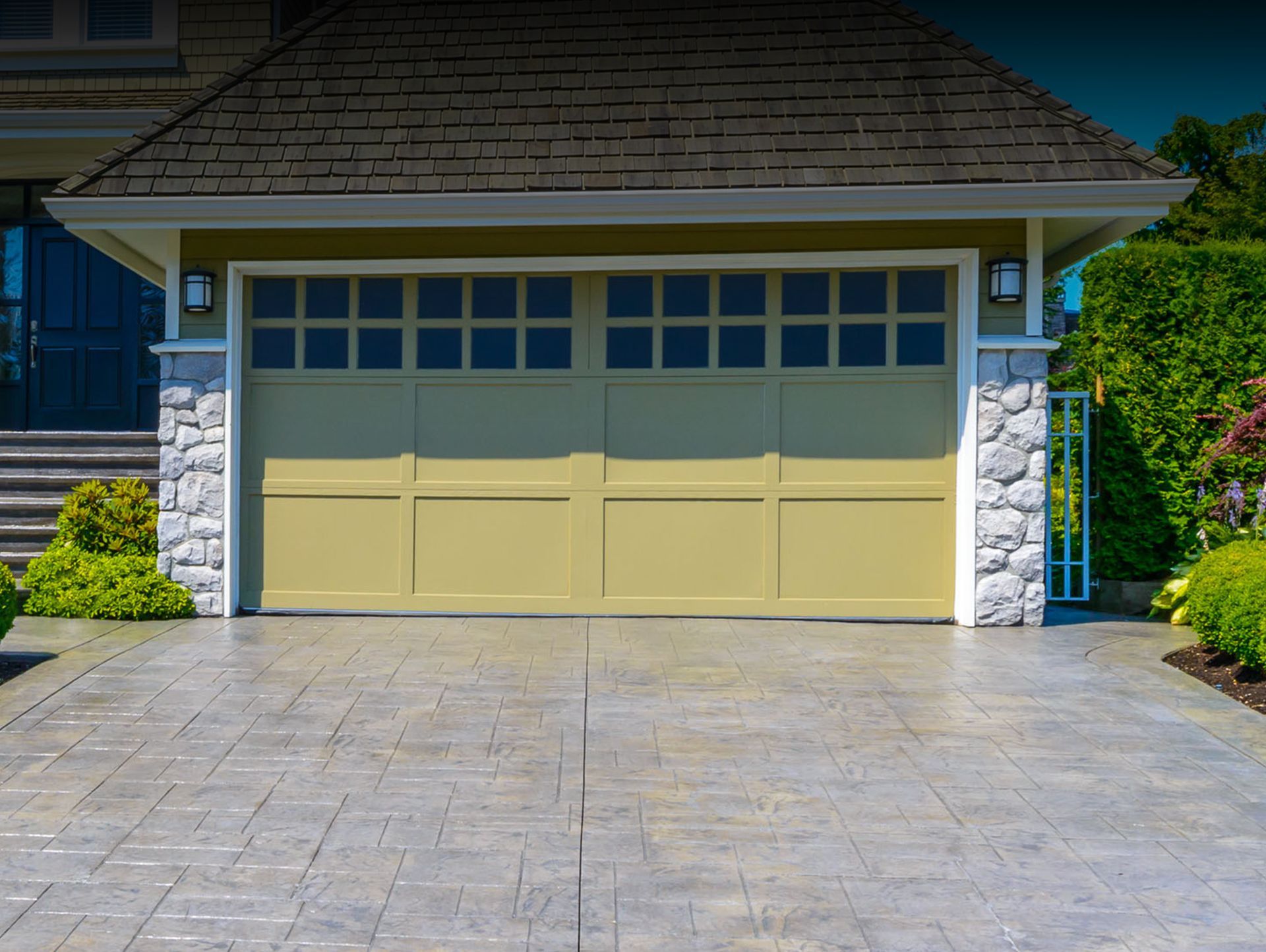 Garage Doors Arthur IL | Charleston IL | Alco Overhead Doors