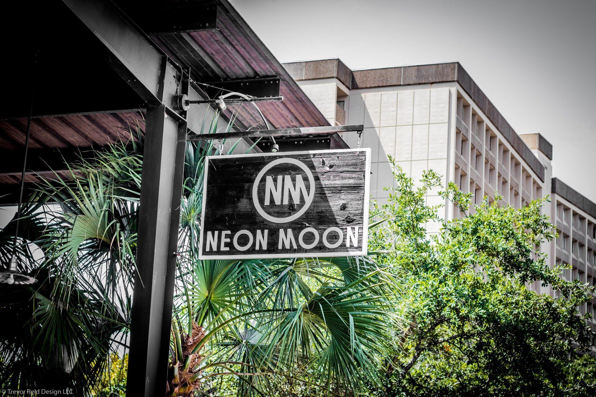 Bar and Party Venue | Neon Moon | Ocean Springs, MS
