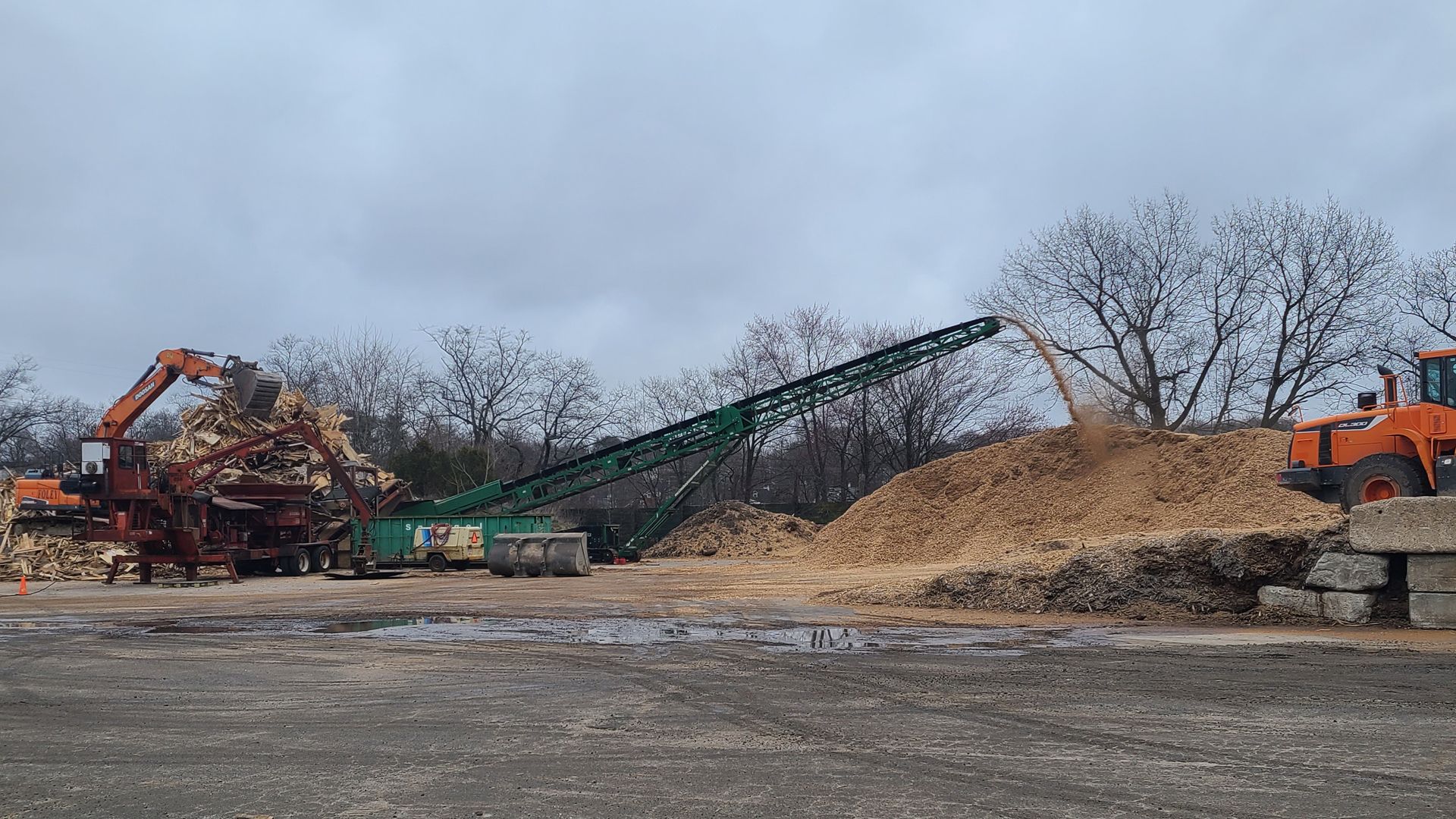 Wood Pallet Recycling CT | Railside Environmental Services