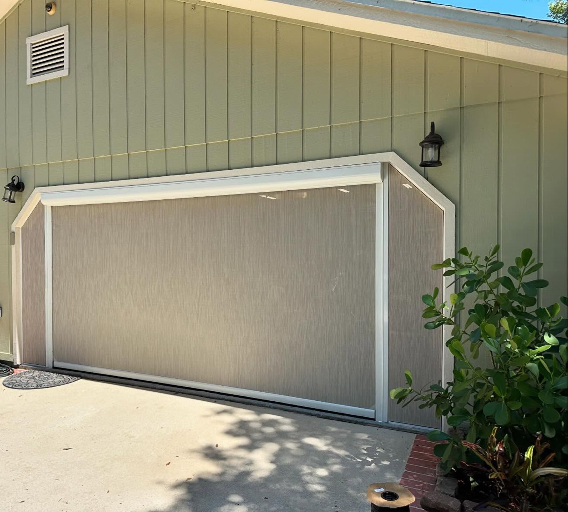 Boss Garage Door & Screen Solutions | FL