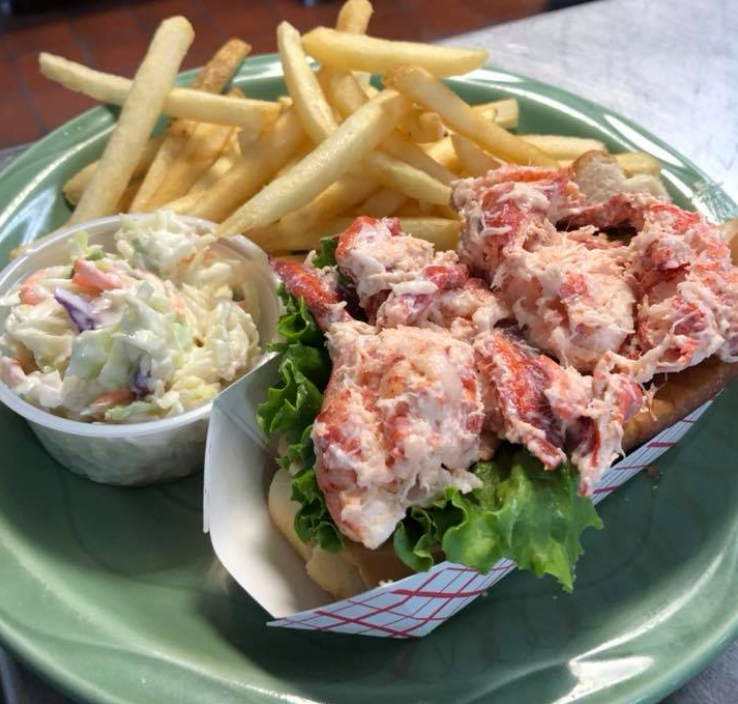 Pinecroft Dairy and Restaurant | Entrees | West Boylston, MA