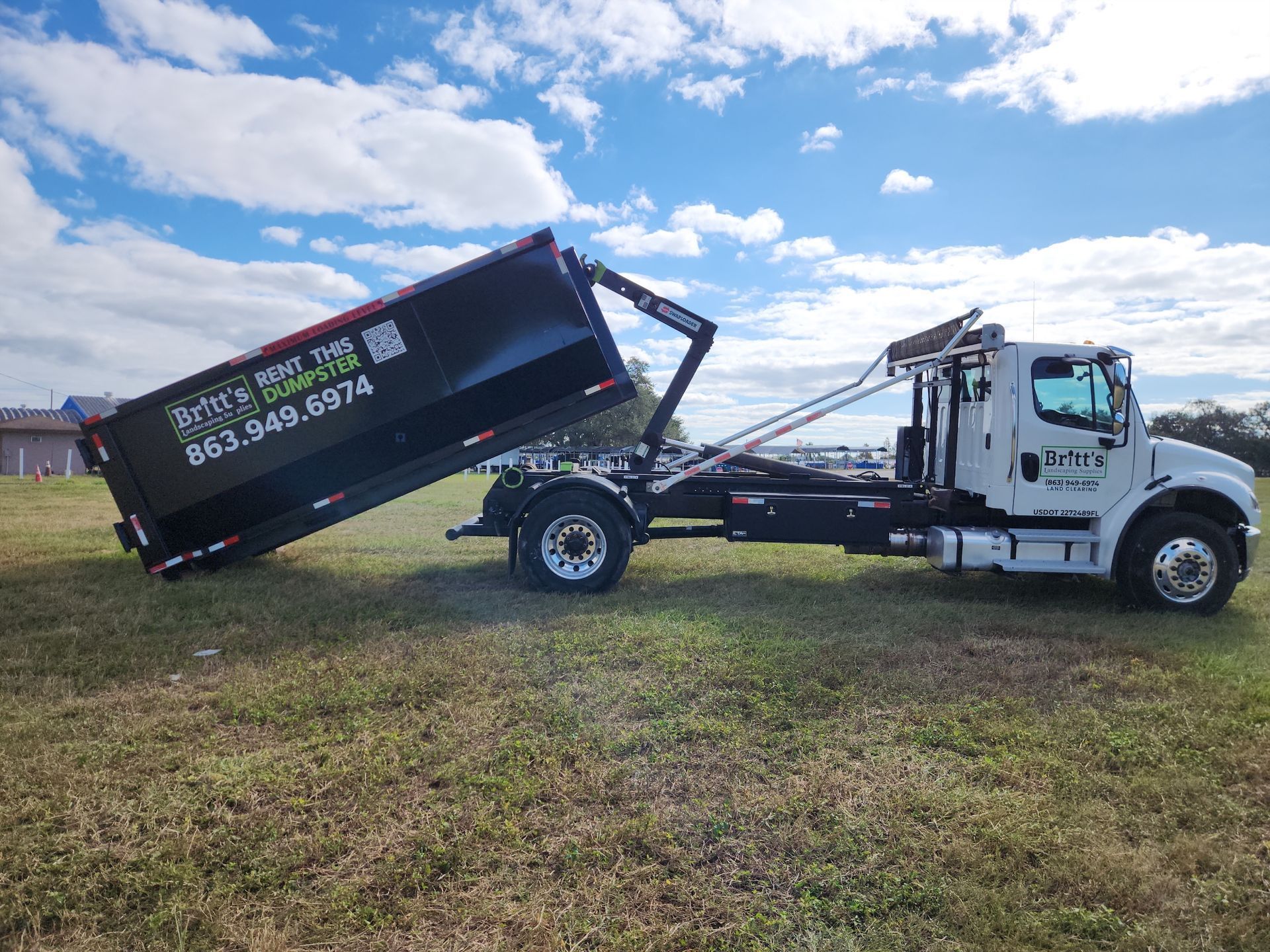 Gallery | Britt's Dumpsters and Dump Trucks | Lake Wales, FL