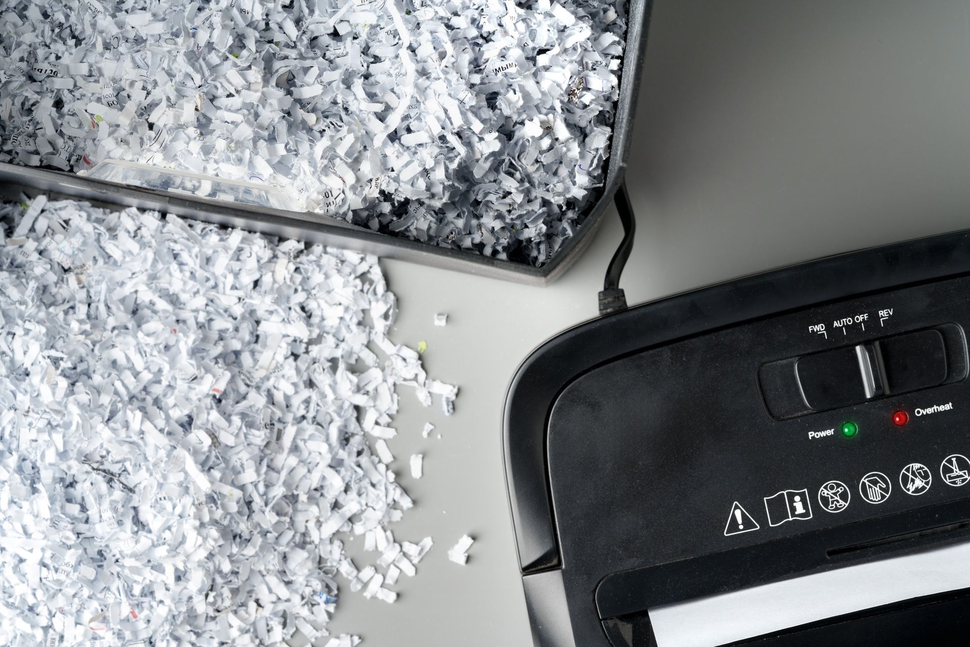 Cross & Micro-Cut Shredding: Which One Does Your Business Need?