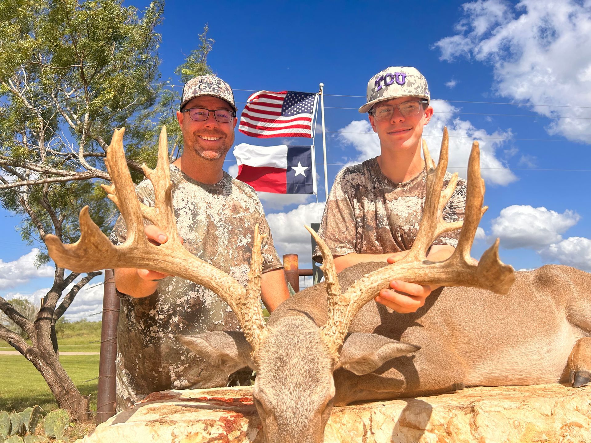 Whitetail Deer Hunting Excursions | Pearsall, TX