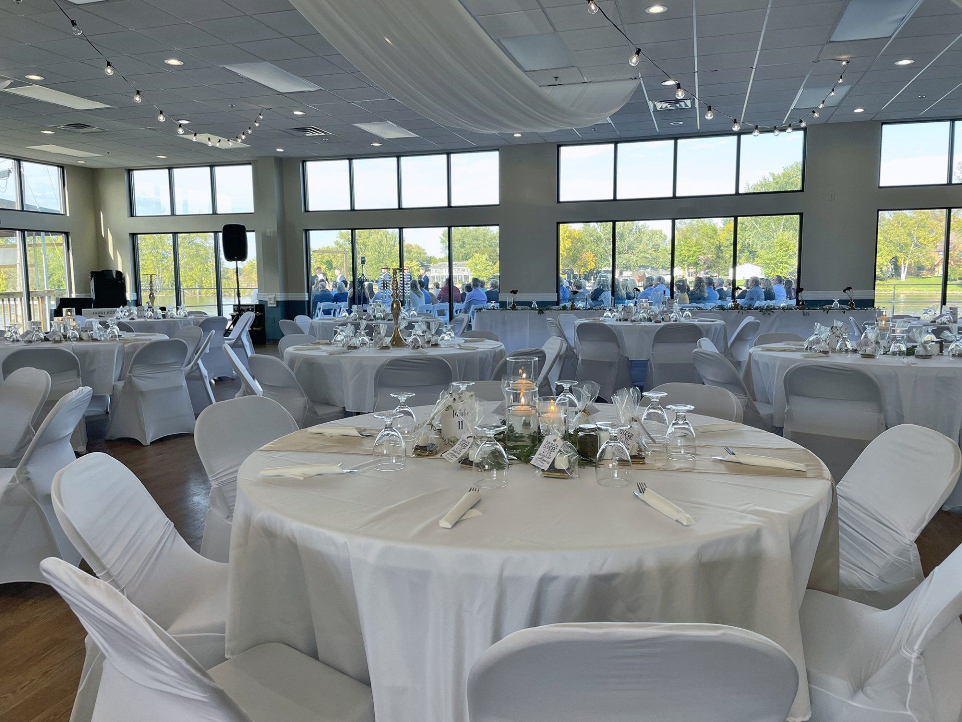 Wedding Venue Appleton, WI | Fremont River Deck