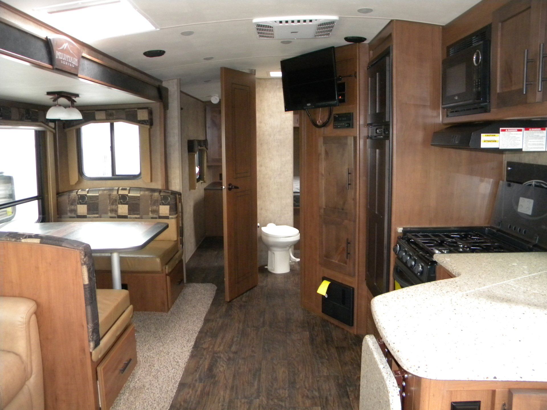 Comrie RV | RV Used| RV Clearance| Pull Trailers | Bumper | Hermiston, OR
