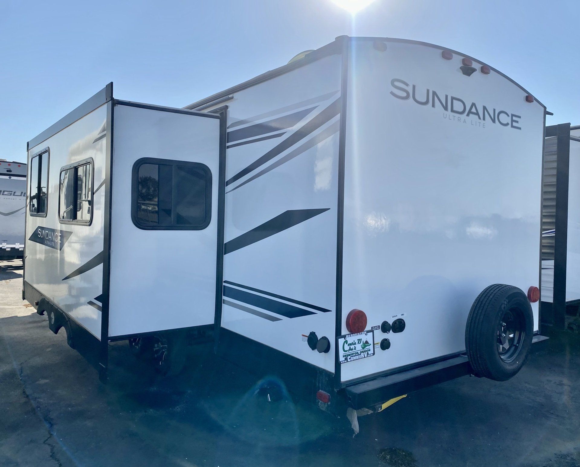 Comrie RV | RV Used| RV Clearance| Pull Trailers | Bumper | Hermiston, OR