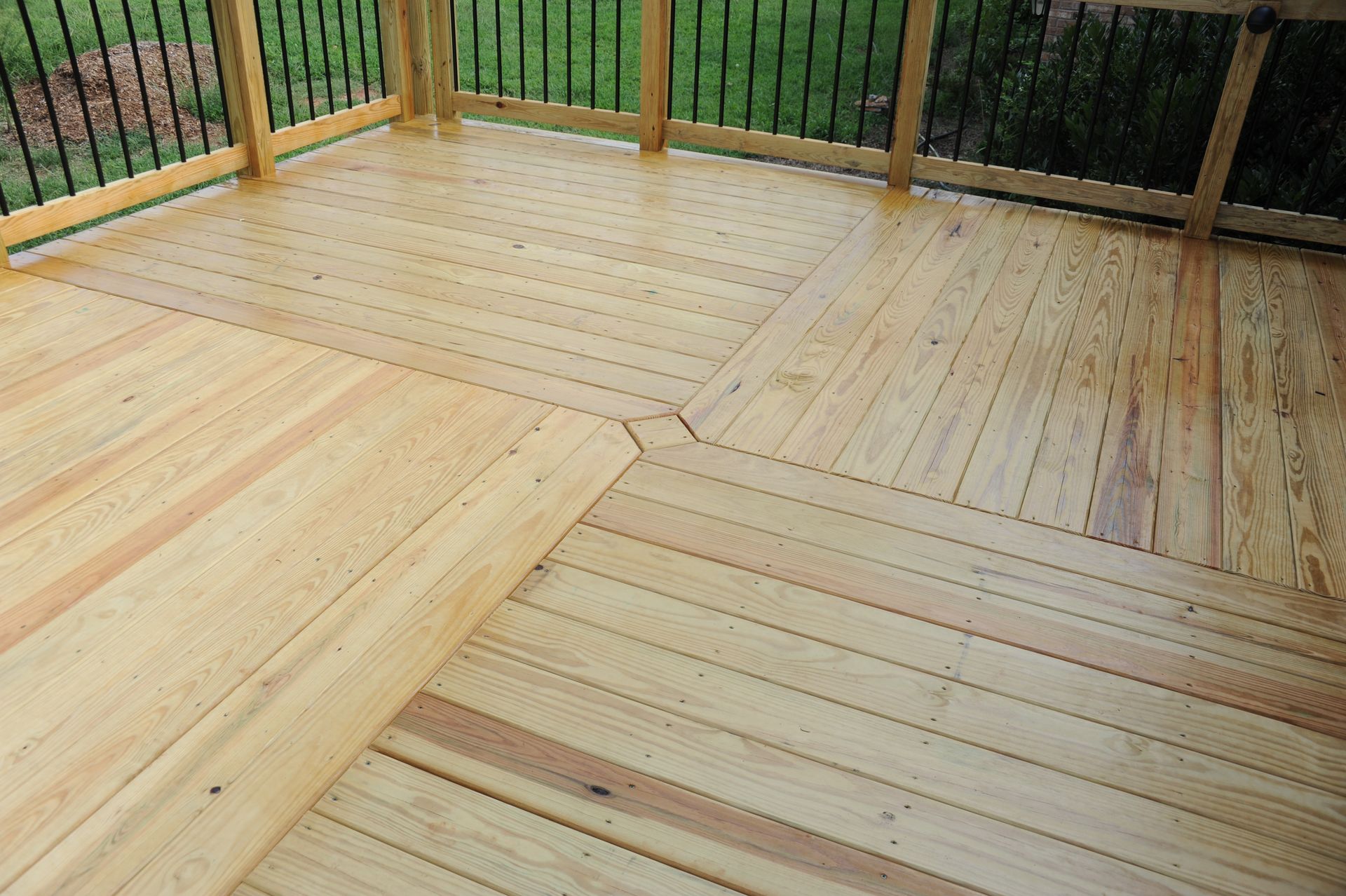 Pine Decks | Madison, AL