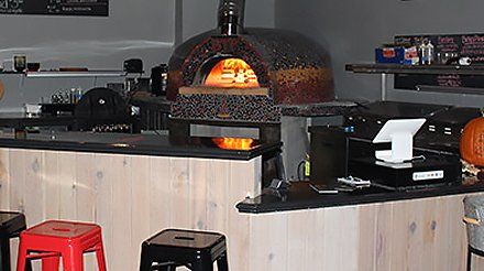 Broken Tree Pizza | Pizzas and Drinks | Neenah, WI