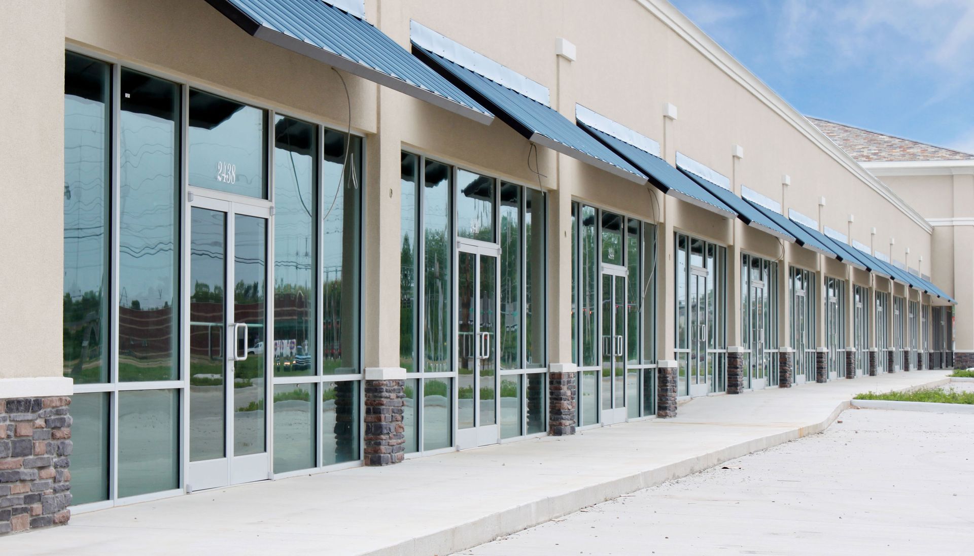 Full-Service Glass Installation | B&R Glass | Hamden, CT