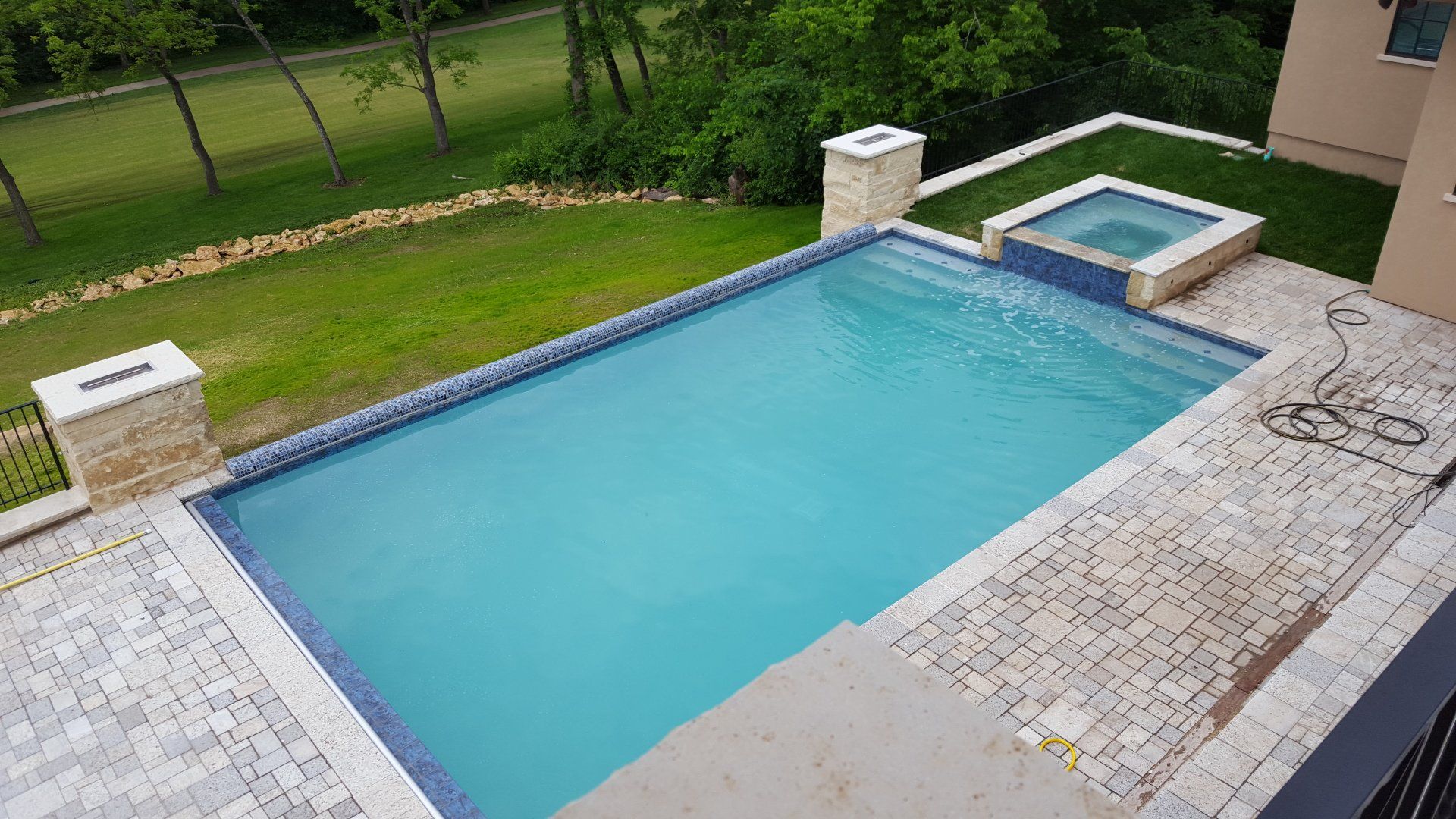 Midwest Custom Pools Photo Gallery | Lawrence, KS