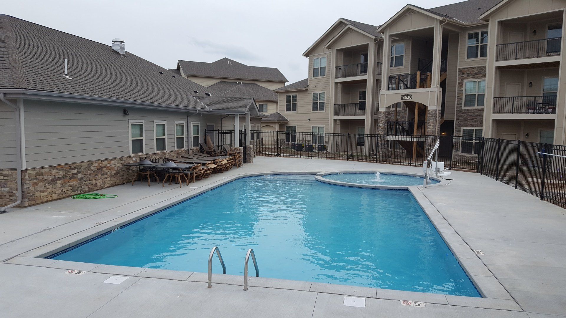 Midwest Custom Pools Photo Gallery | Lawrence, KS