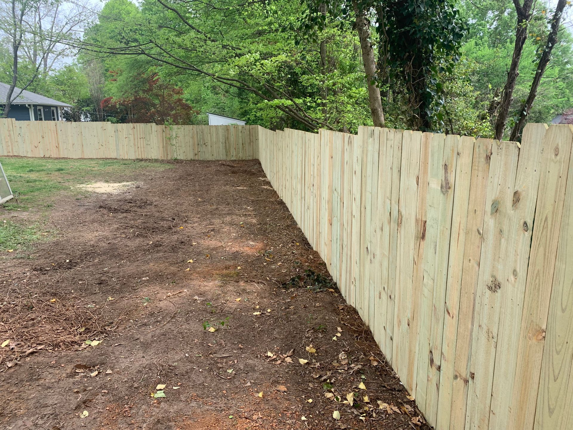 Fence Builder Greensboro, NC | In-Line Custom Fence