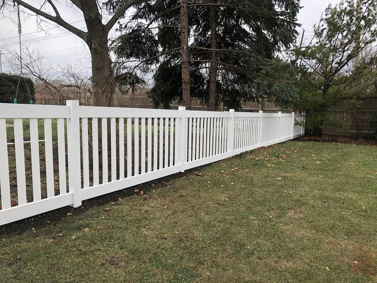 Fencing & Gates | Golden Fence, Inc. | McHenry, IL