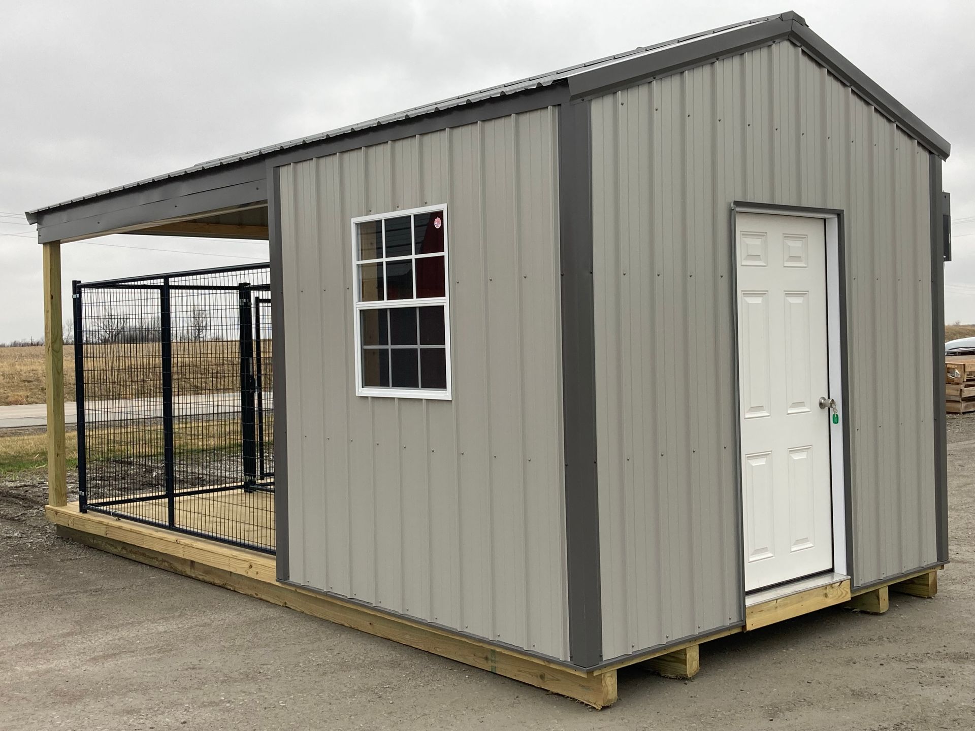 Custom Dog Kennels | Midwest Mini Barns | Winston, MO