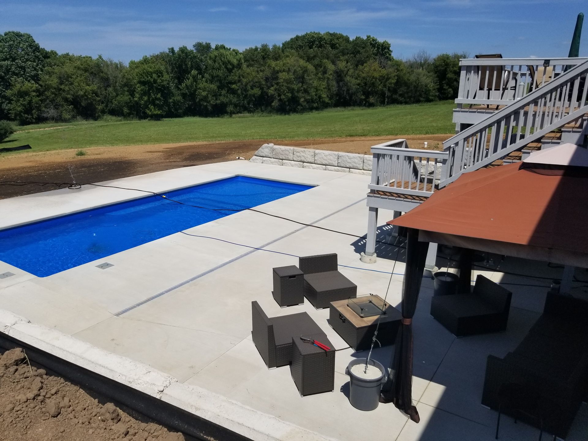 Pools and Hot Tubs | SwingnSplash | Freeport, IL