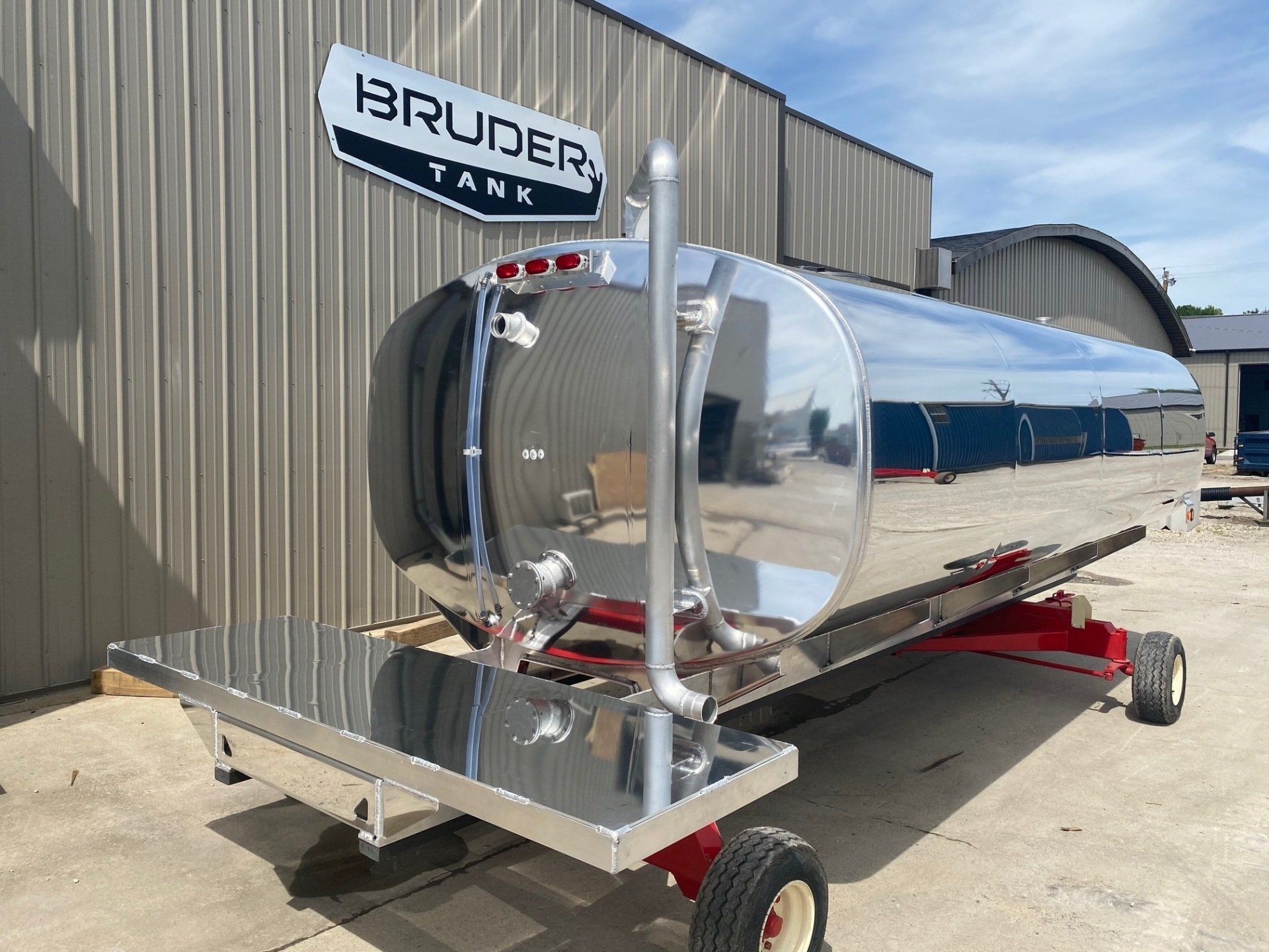 Slide-In Tanks | Tank Builders | Sullivan, IL