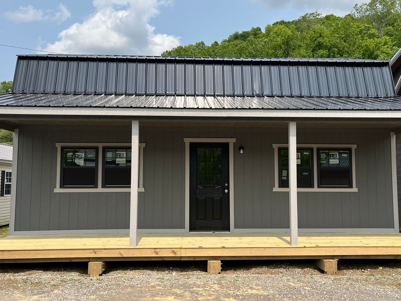 Amish-Made Cabins | Bridgeport, OH