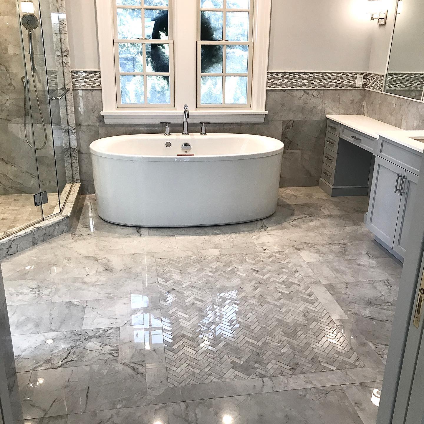 Vinyl Tile Westchester County, NY | Exquisite Tile