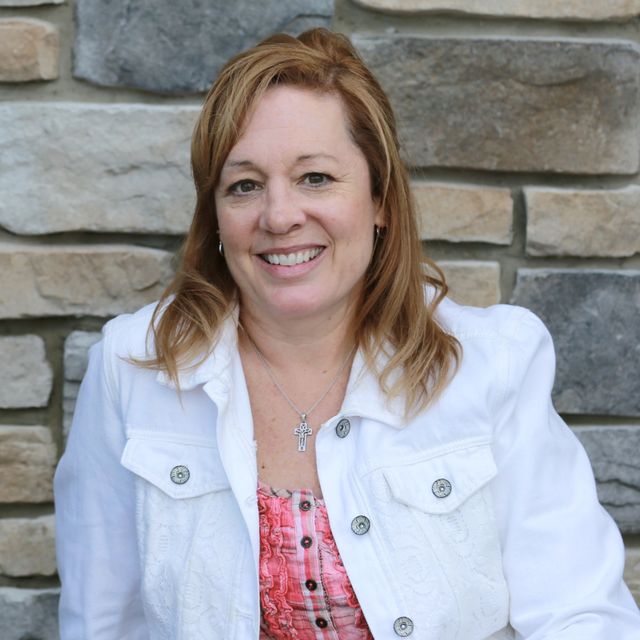 Lori Stack's Instagram, Twitter & Facebook on IDCrawl