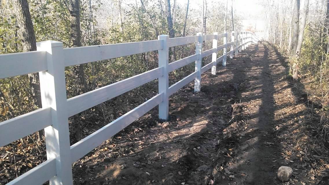 Top Notch Fence | Fence Installation | Cedar, MN