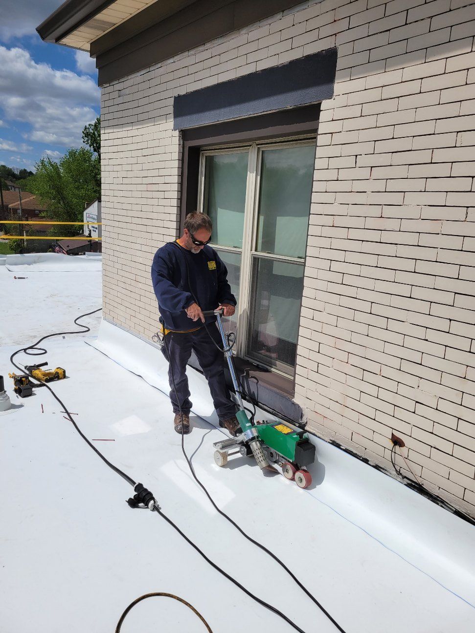 TPO Roofing Contractor Pittsburgh, PA | TPO Roof Repairs & Installation