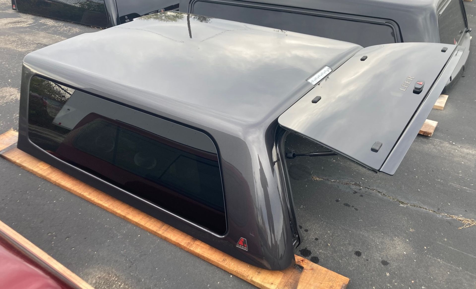 Used and New Truck caps in stock page