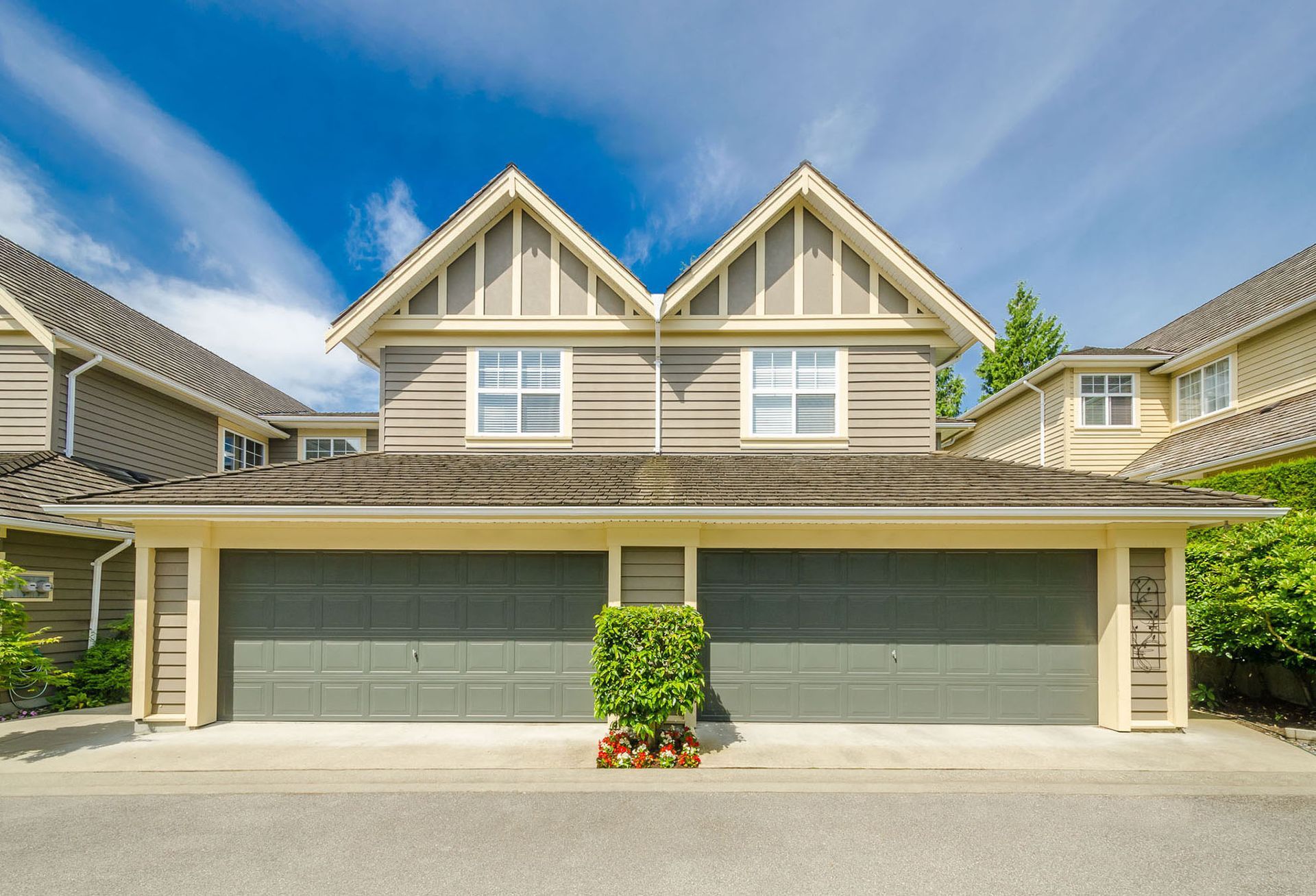 Residential Garage Doors | Willowbrook, IL