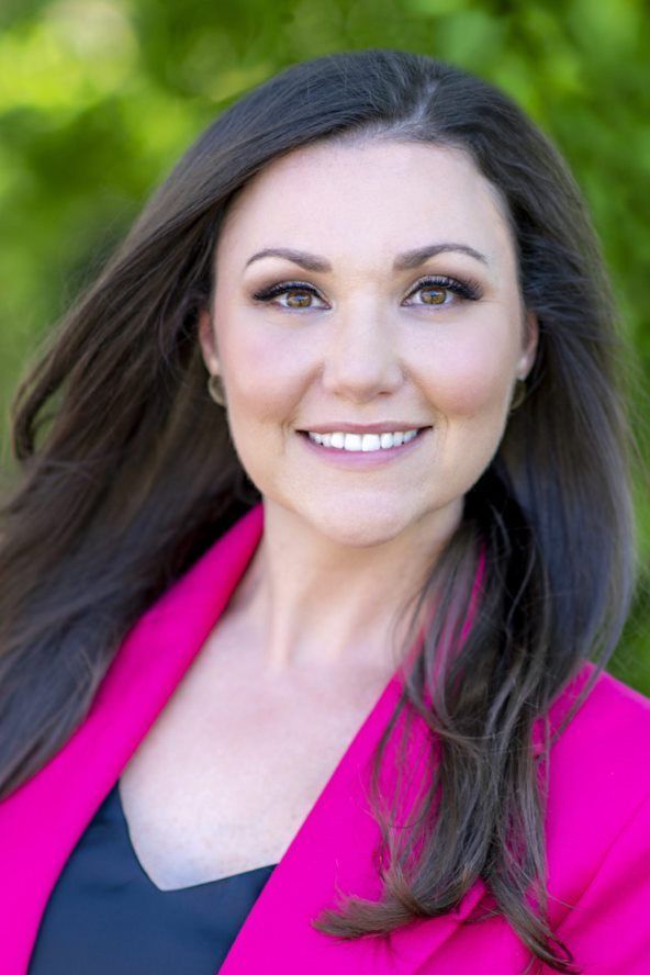 Leslie Williams's Instagram, Twitter & Facebook on IDCrawl