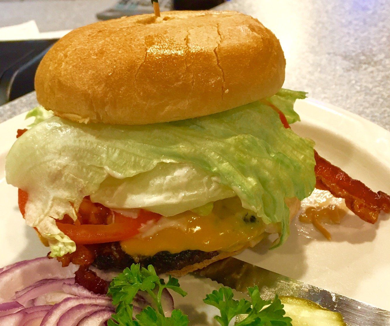 Sally's On Broadway | American Restaurant | Springville, IA