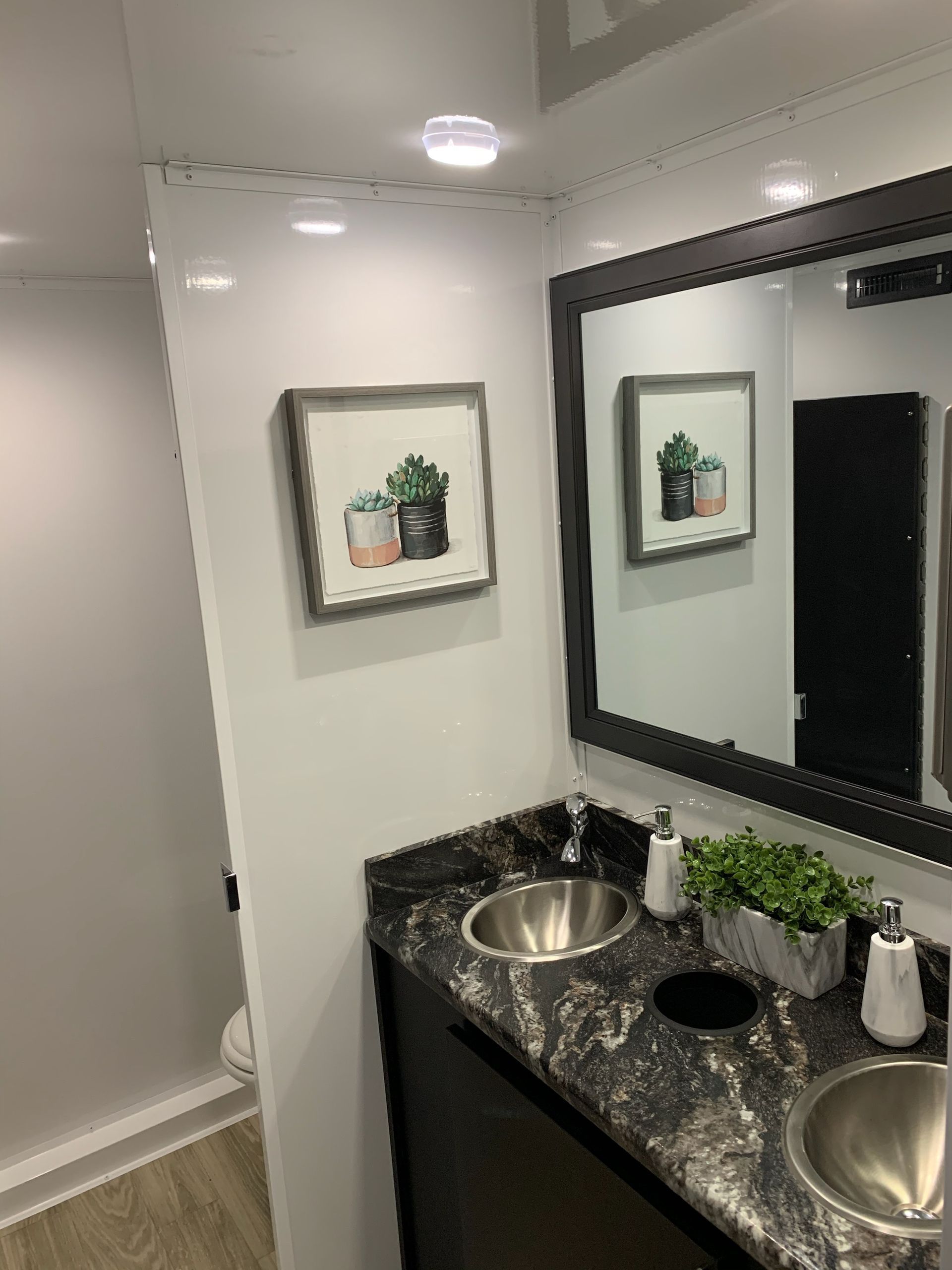 Restroom Trailer McLean | Leesburg | Potter's Potties LLC