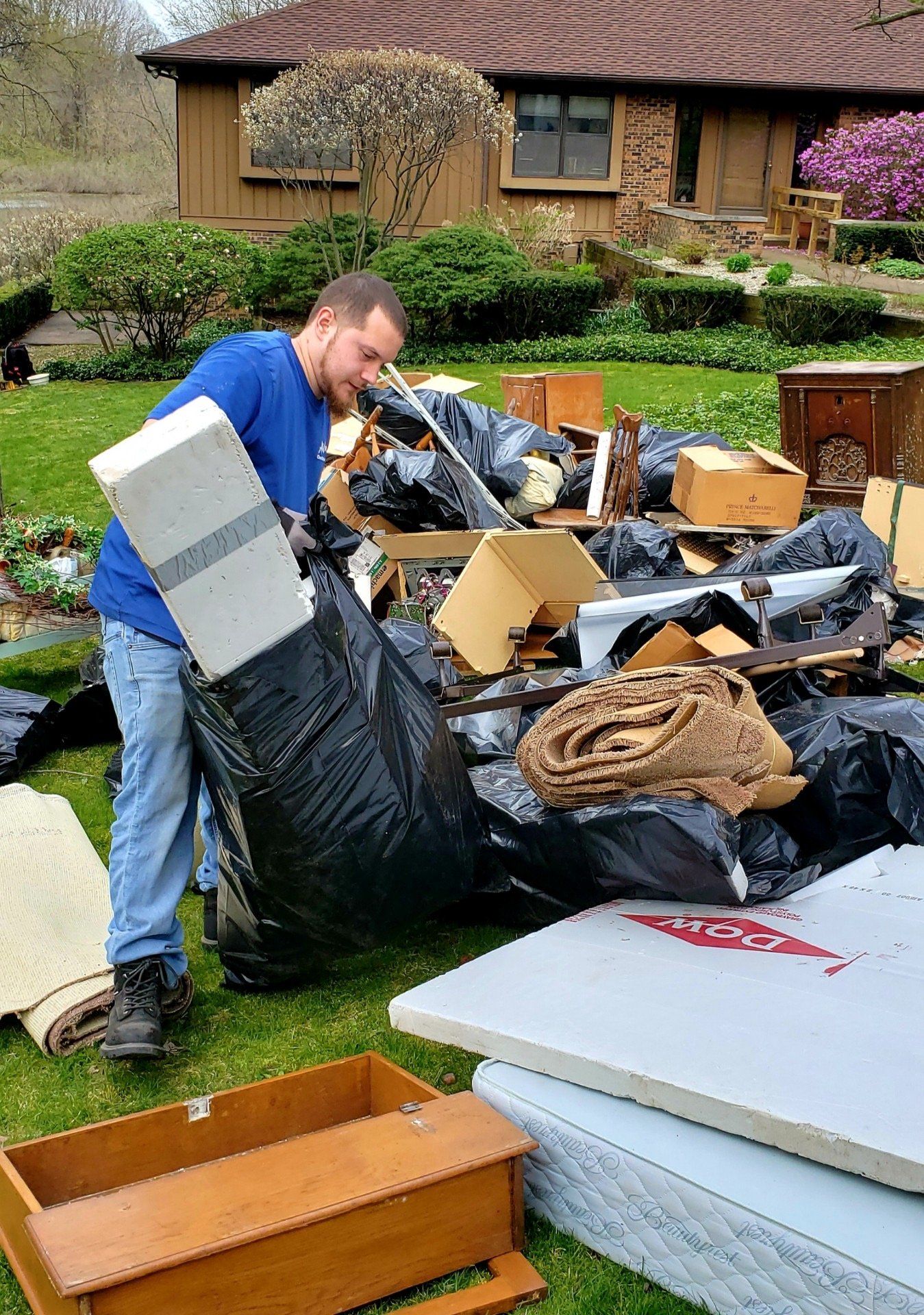 All Clear Clean Out & Junk Removal Services Gallery