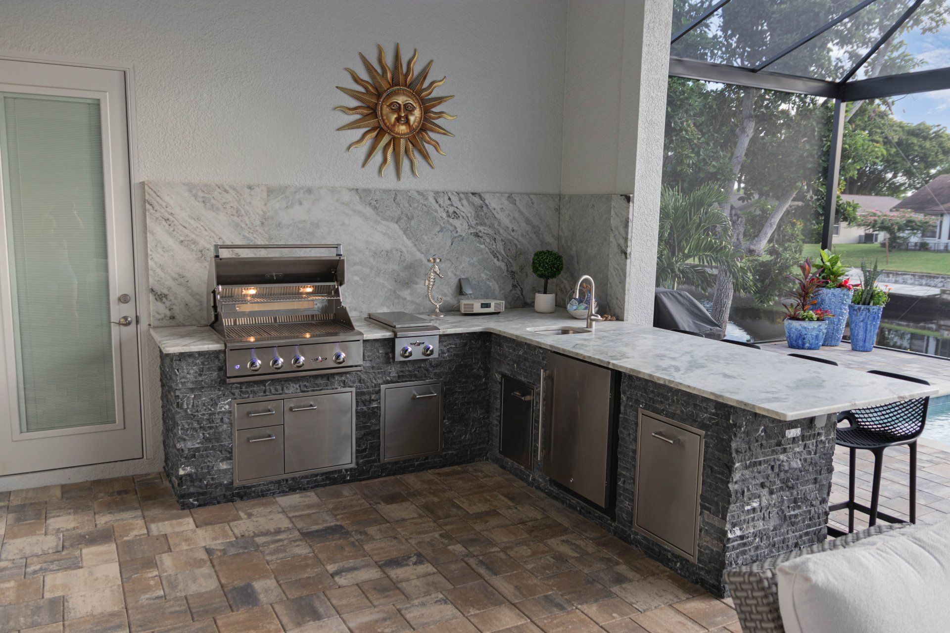 Porcelain and Tile Outdoor Kitchens | HL Posey Builders