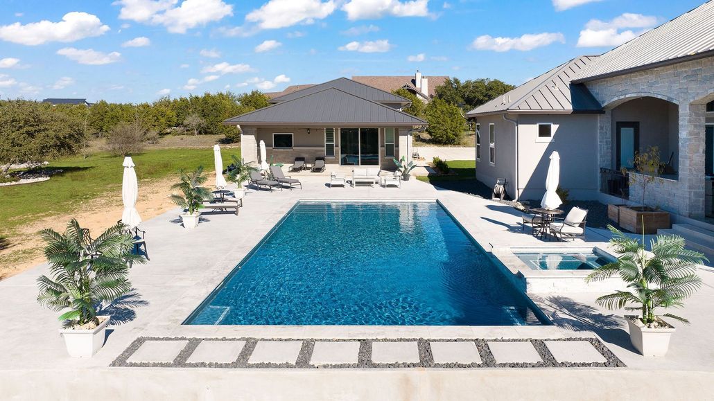 Pool Contractors | San Antonio TX | South Texas Custom Pools