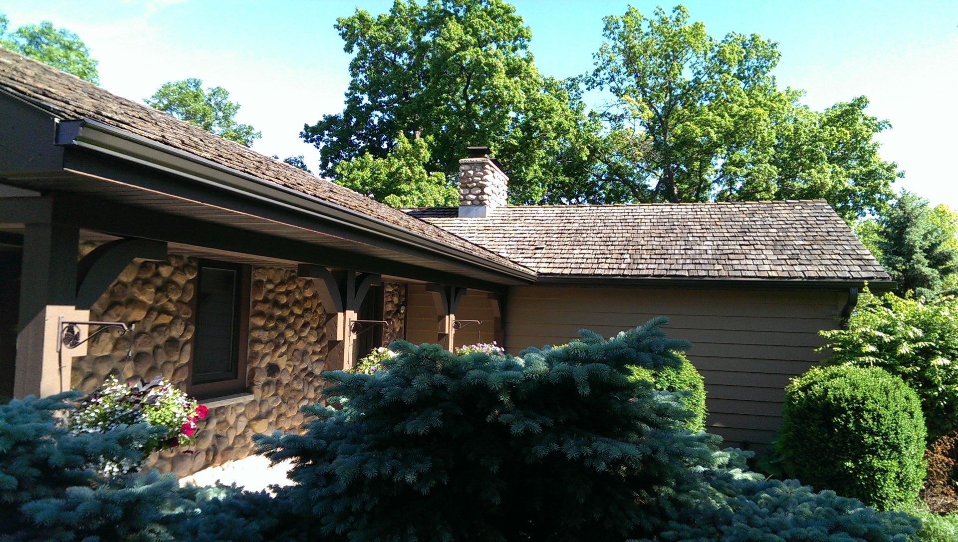 Musket Brown Gutter and 3x4 Downspout