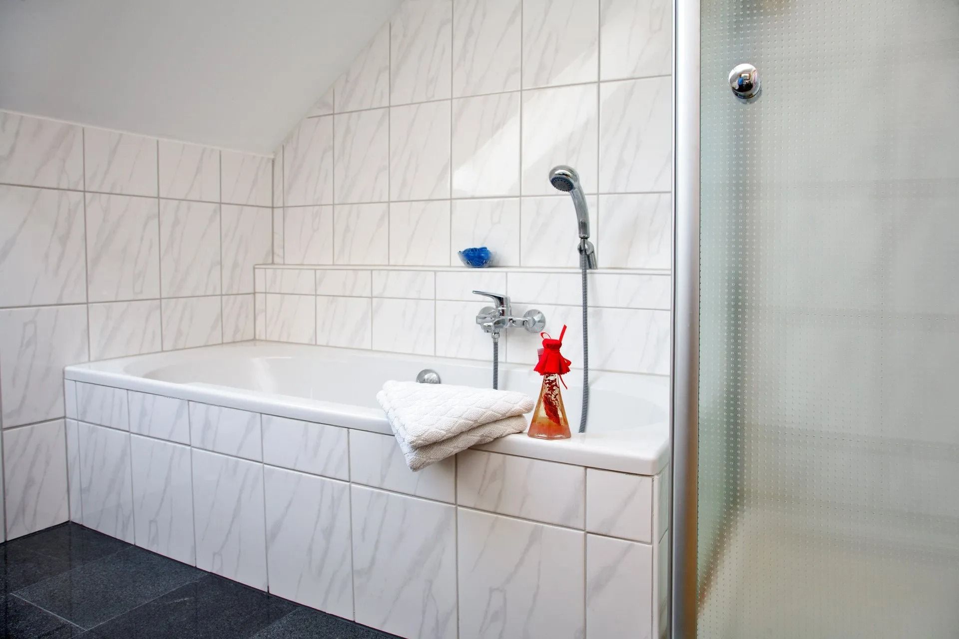 Bathtub Reglazing Toledo, OH | Bath Magic