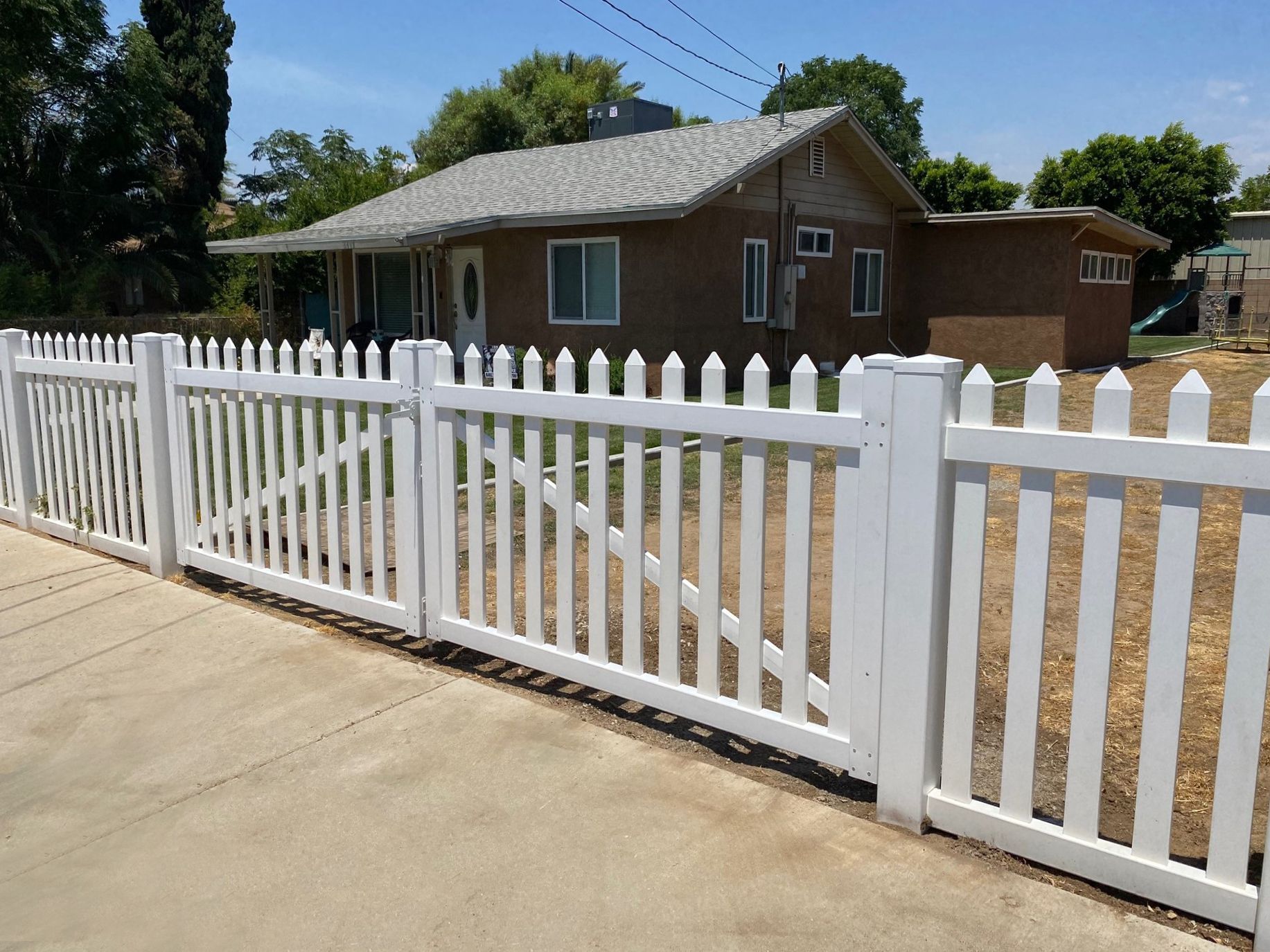 Vinyl Fence Sales and Installation | Perris, CA